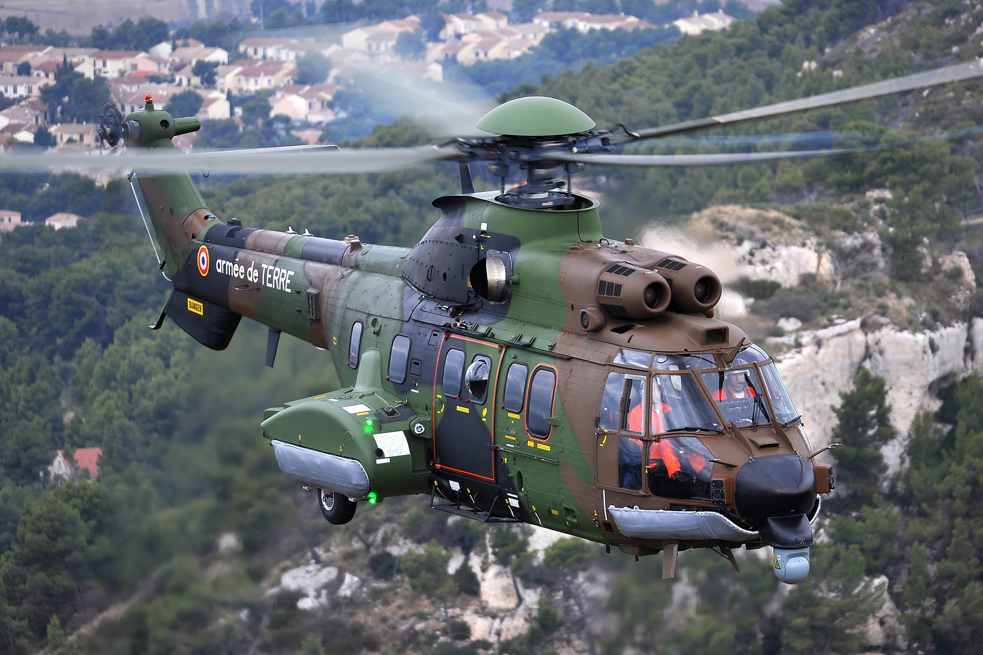 Airbus Helicopters boosting support for French Cougar and Caracal ...